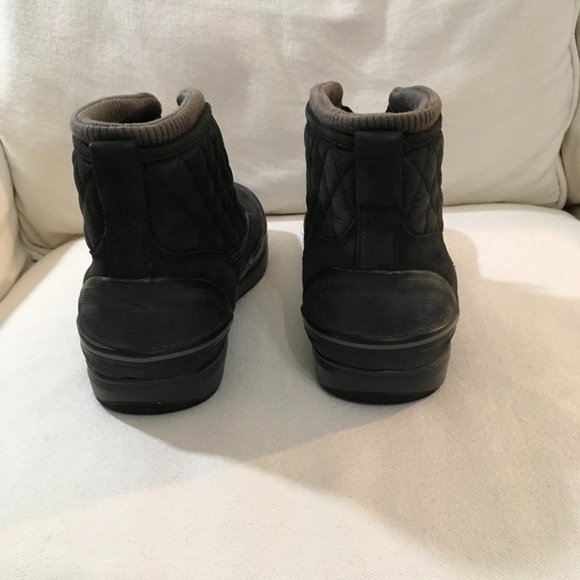Clarks | Shoes | Clarks Thinsulate Muckers Swale Ankle Boot | Poshmark